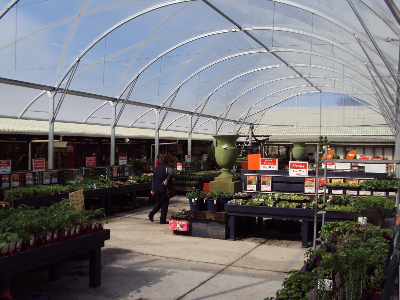 Industrial, Retail Sports shelters - Redpath